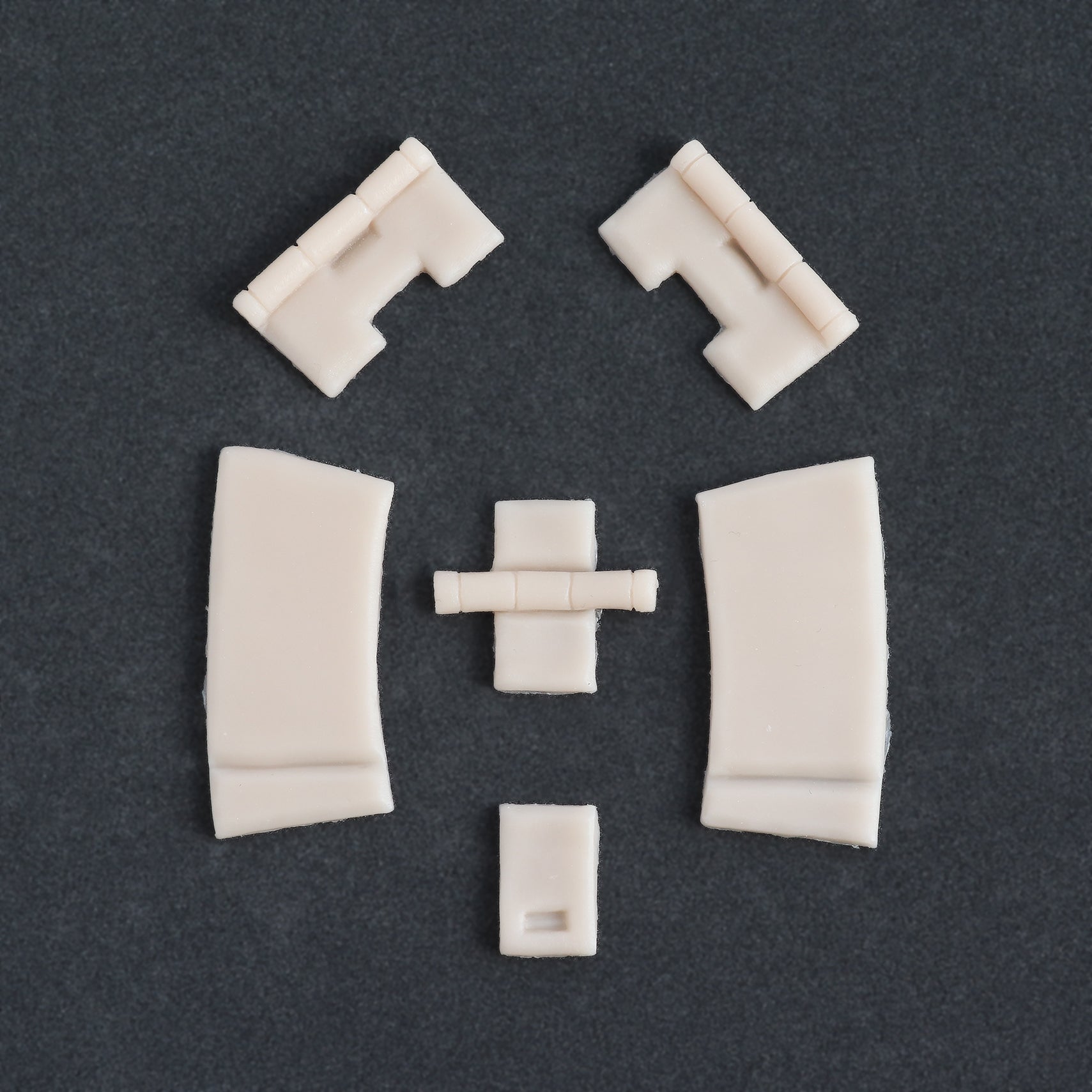 Silicone Prosthetic Hinges - Incredible Special Effects – Meduusat Studio